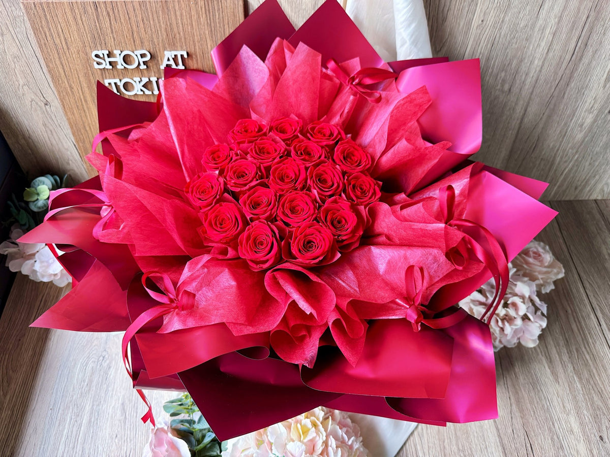 Singapore Online Florist, TOKI.SG - "Ballerina" - 18 Red Preserved ...